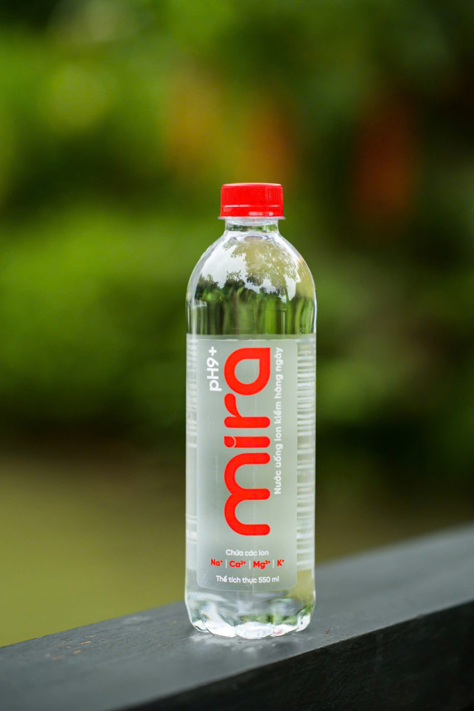Nước uống Ion Kiềm hằng ngày Mira pH 9+ 550ml ( 24 chai/thùng )